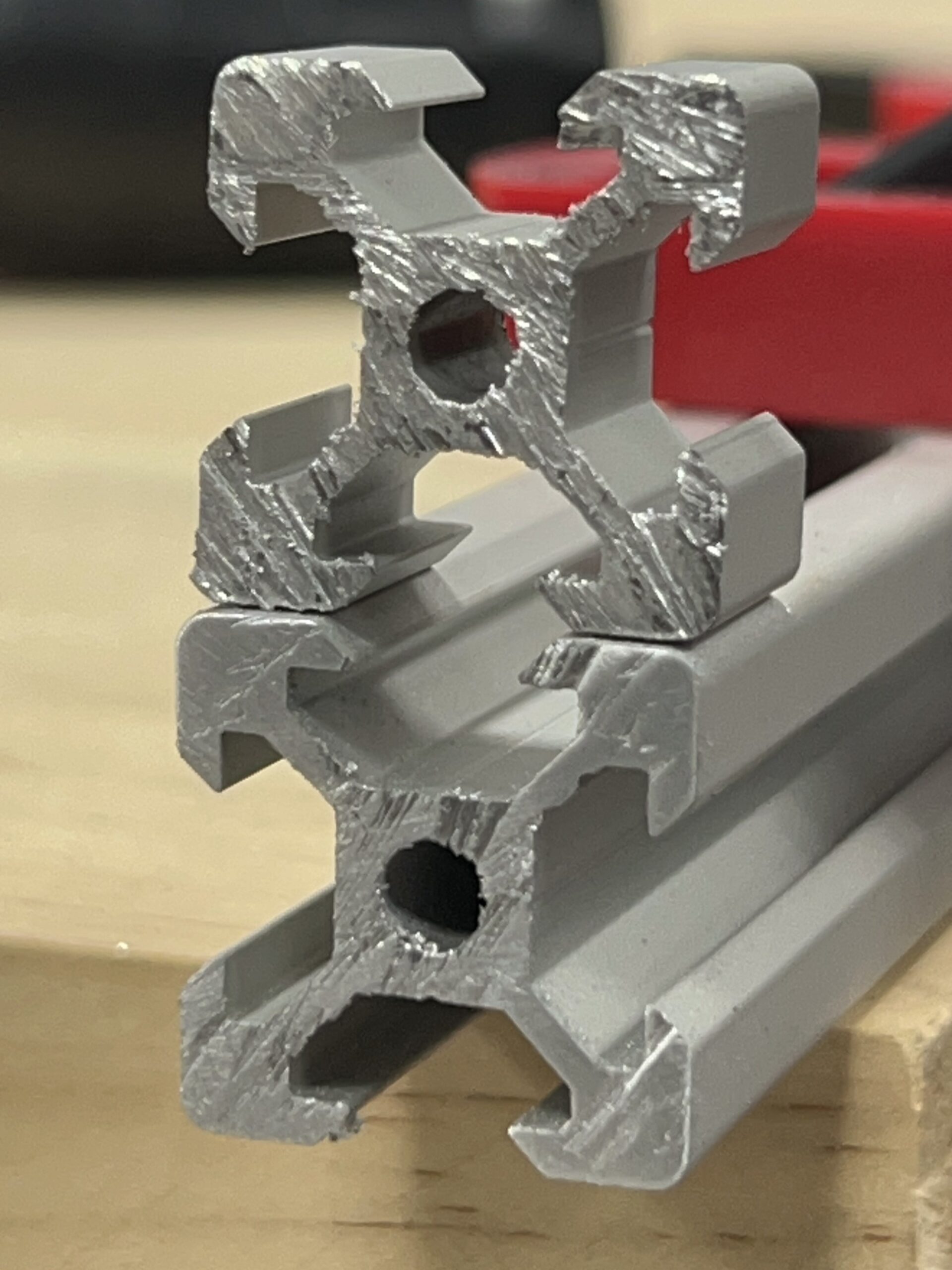 How to cut aluminum extrusion burr-free - Tools and tips - Bitfab Parts